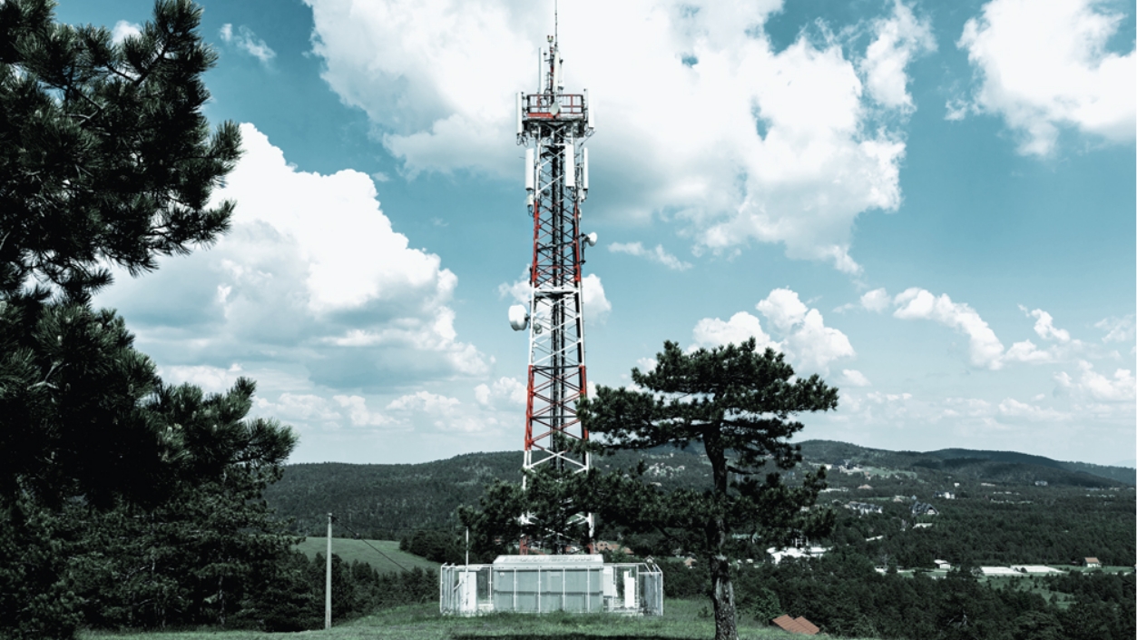 Using energy storage to activate "lazy" assets in telecom networks - Pixii